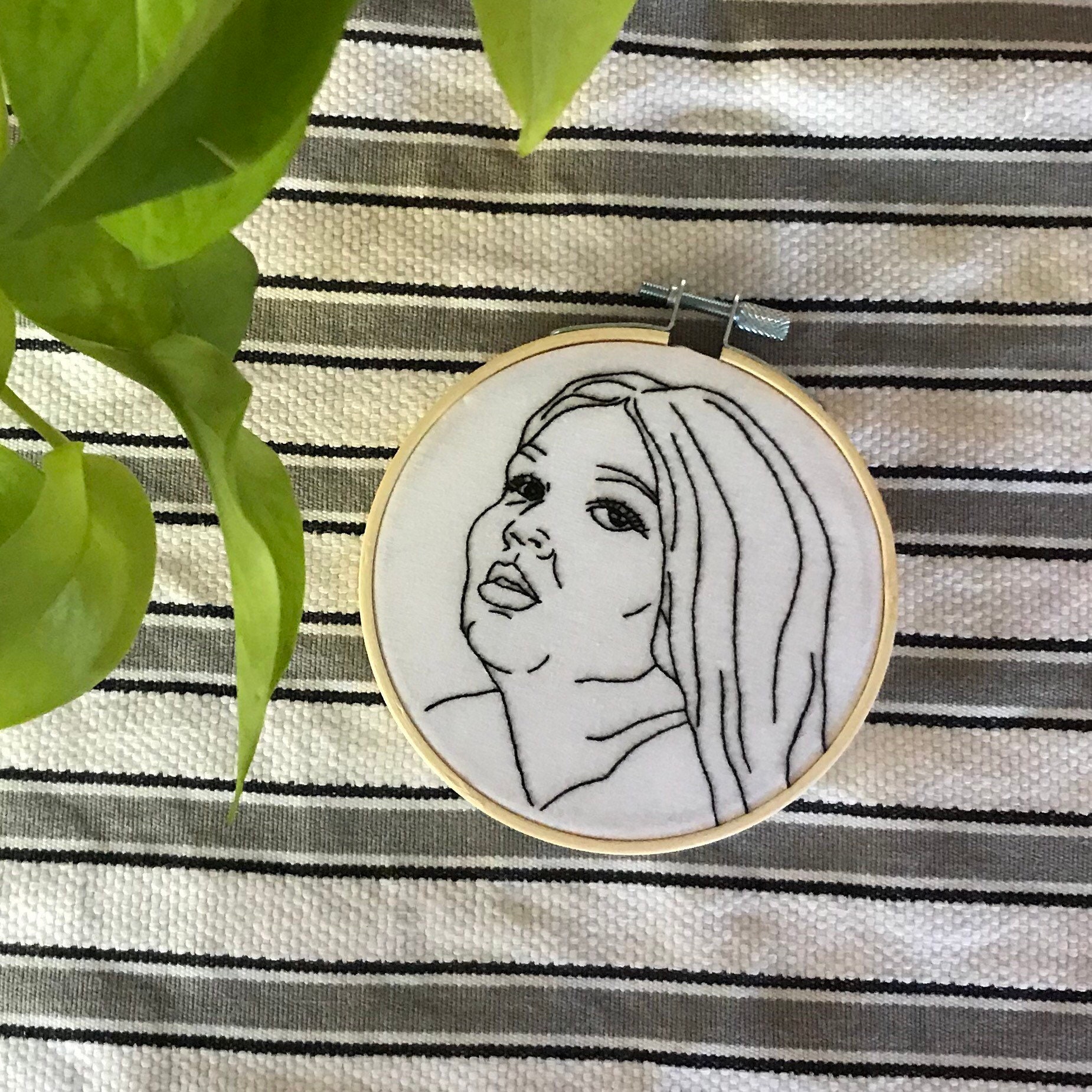 Lizzo Little Line Art Portrait 4 Embroidery Hoop - Etsy