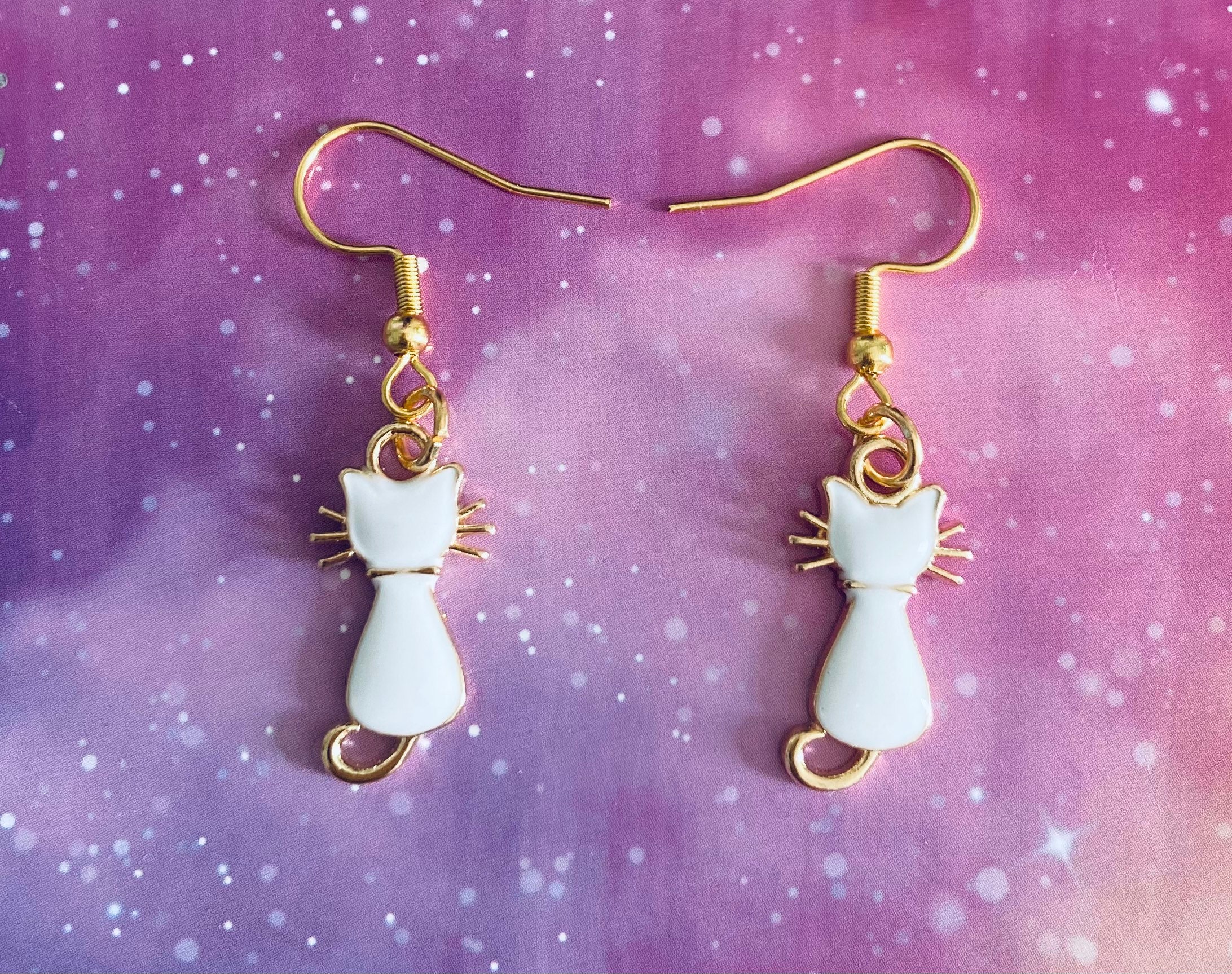 Cat Earrings UK /Gold Cat Earrings / Cat Jewellery / White Cat - Etsy.de