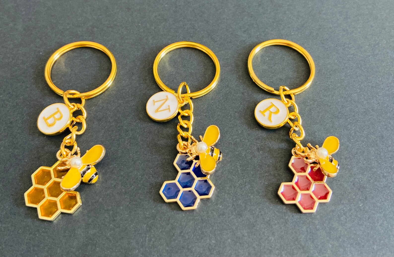 Bee Gift Keyring / Honeycomb Bees Gift / Personalised Present / Buzzing ...