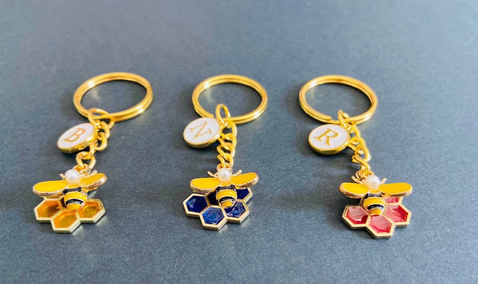 Bee Gift Keyring / Honeycomb Bees Gift / Personalised Present / Buzzing ...