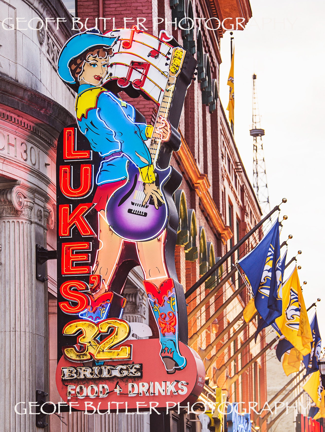 LUKE BRYAN - Luke's 32 Bridge, Nashville Bar, Luke Bryan, Neon Art ...