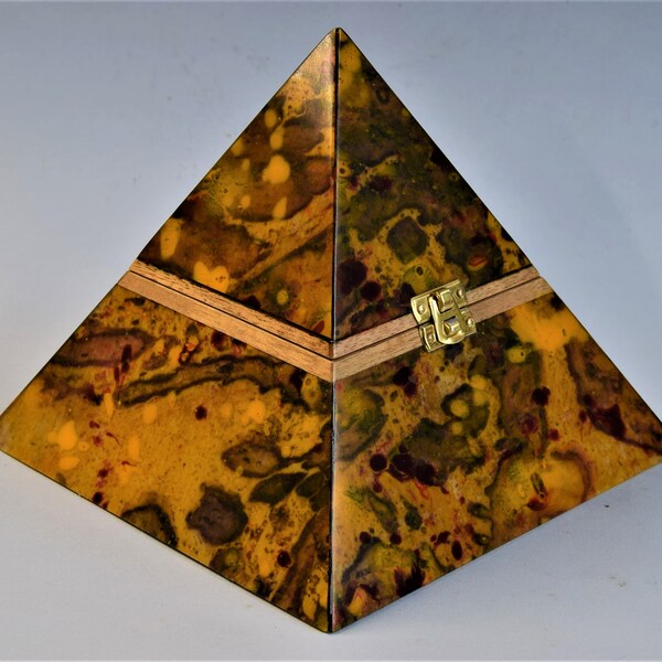 Pyramid Box - Etsy