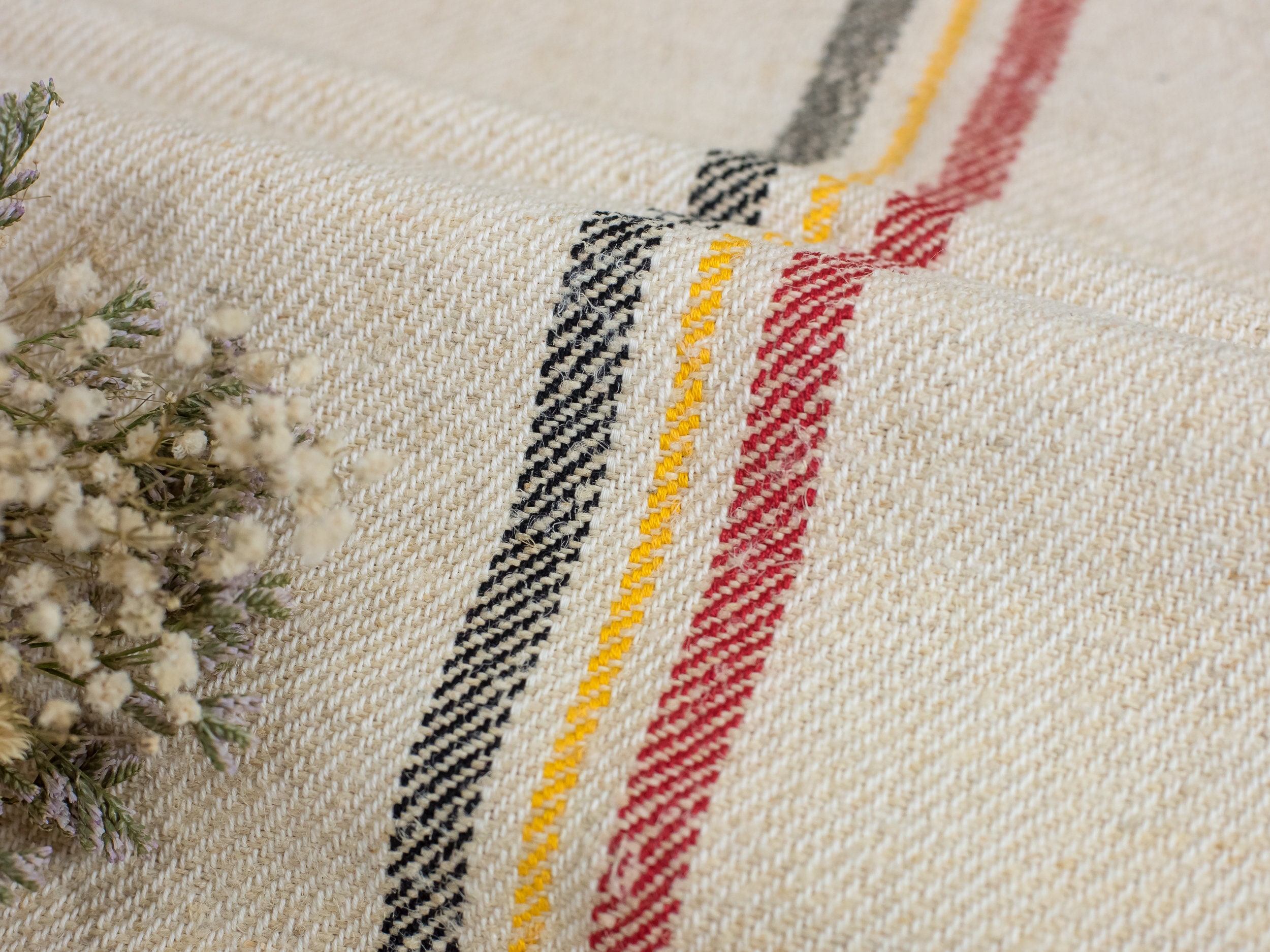 Bolt of Vintage Fabric / Bolt Linen Fabric / Red Yellow Black - Etsy