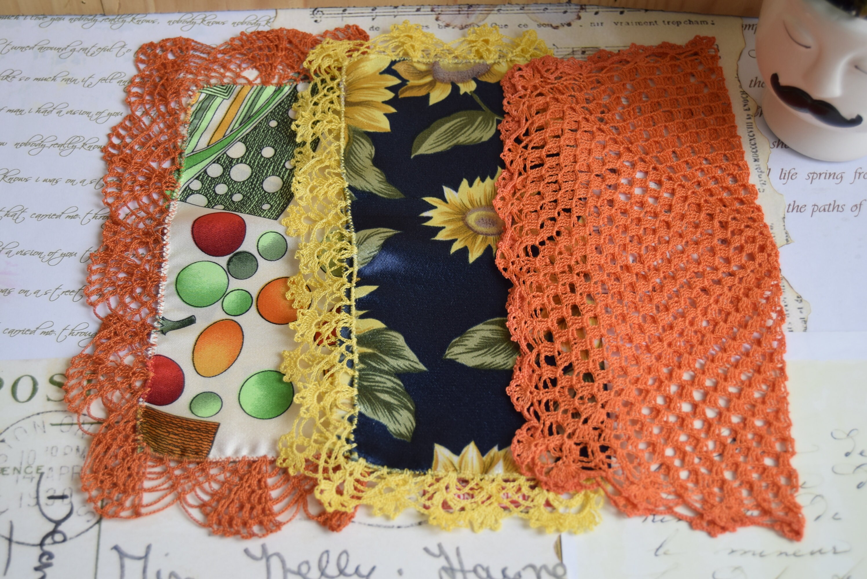 Colored Handkerchiefs,set of 3,hand Knitted Lace,colored Satin With ...