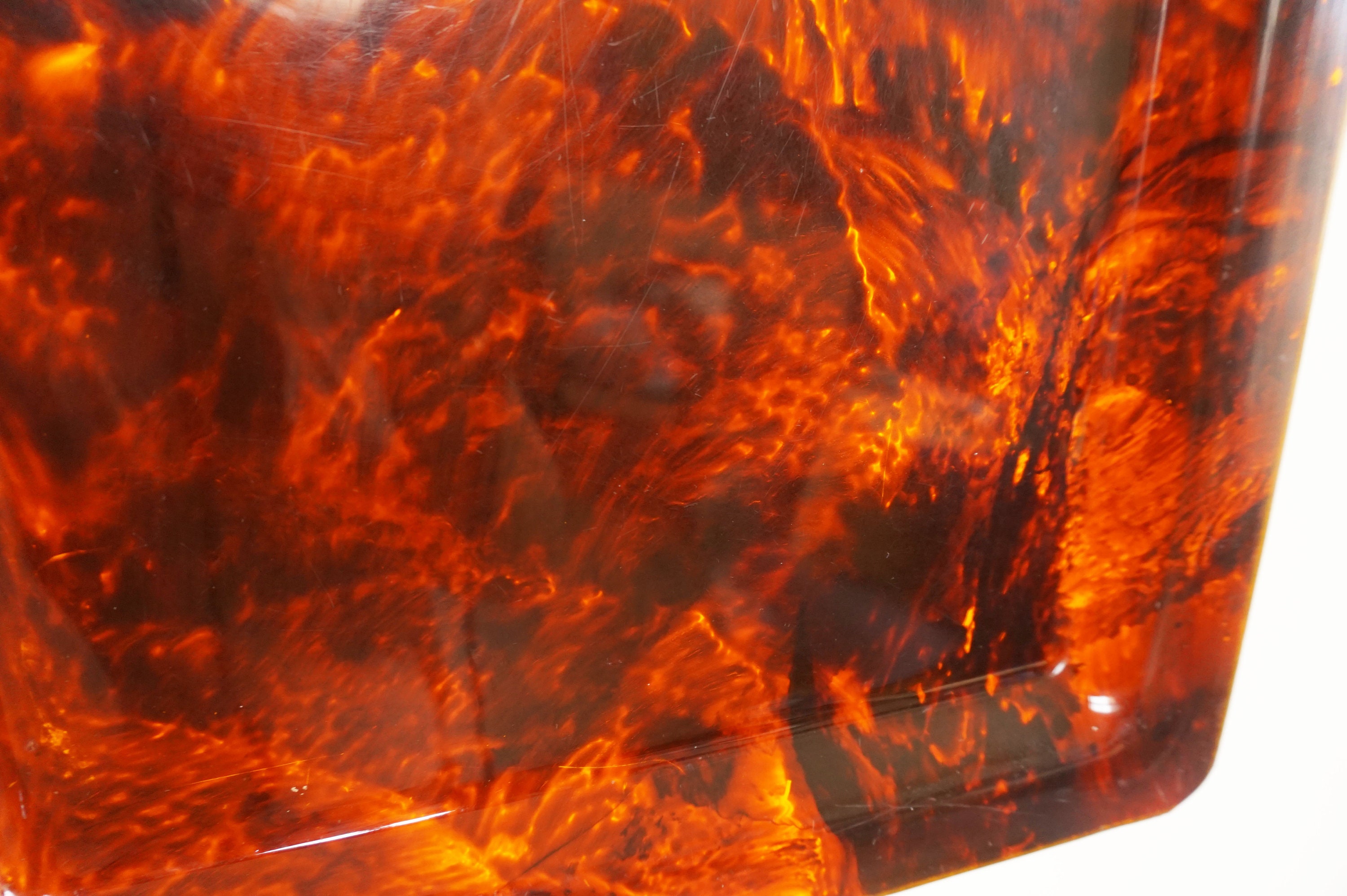 Top XXL pattern plastic faux tortoise 1970