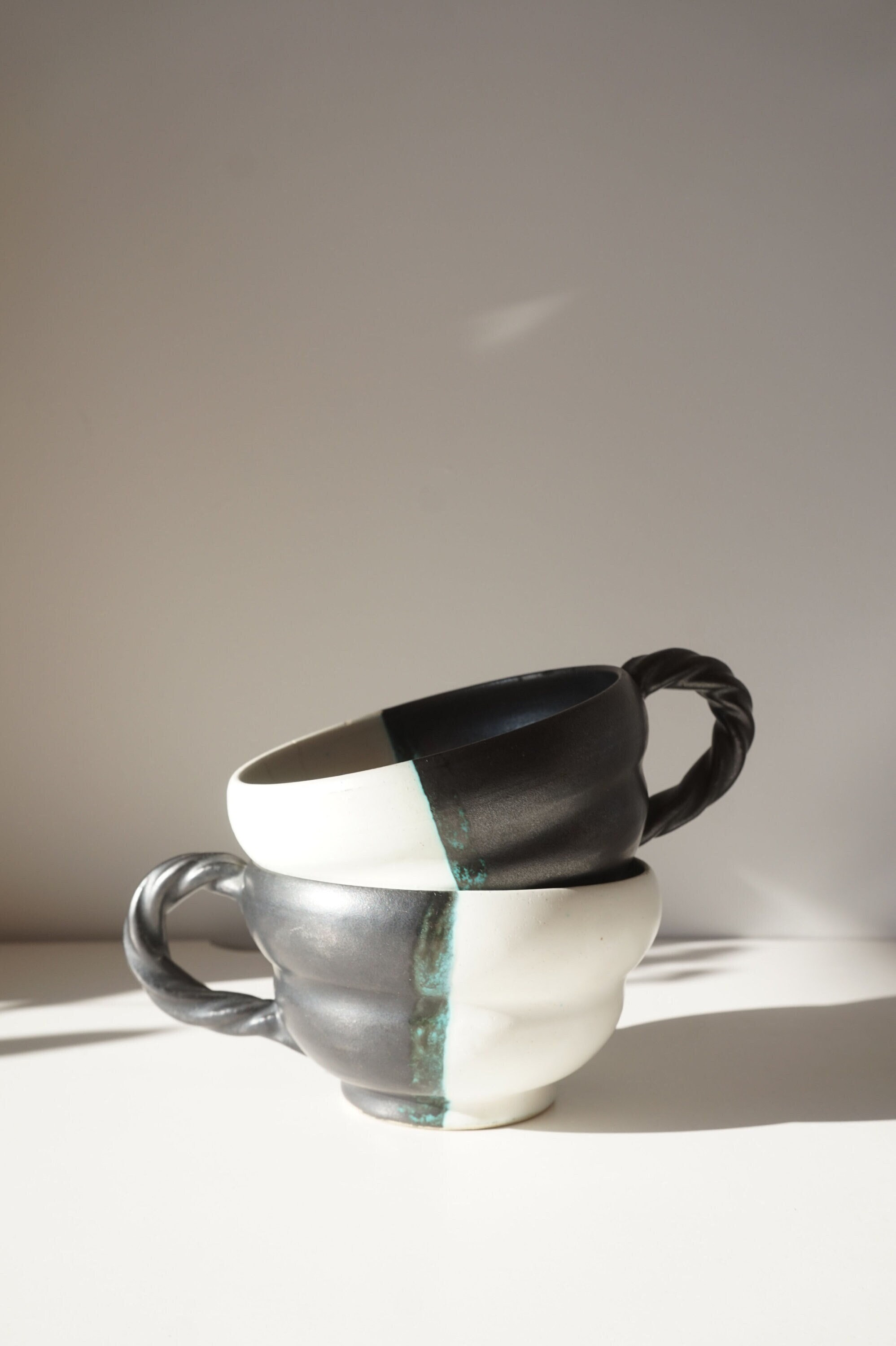 Vallauris two-tone cup duo