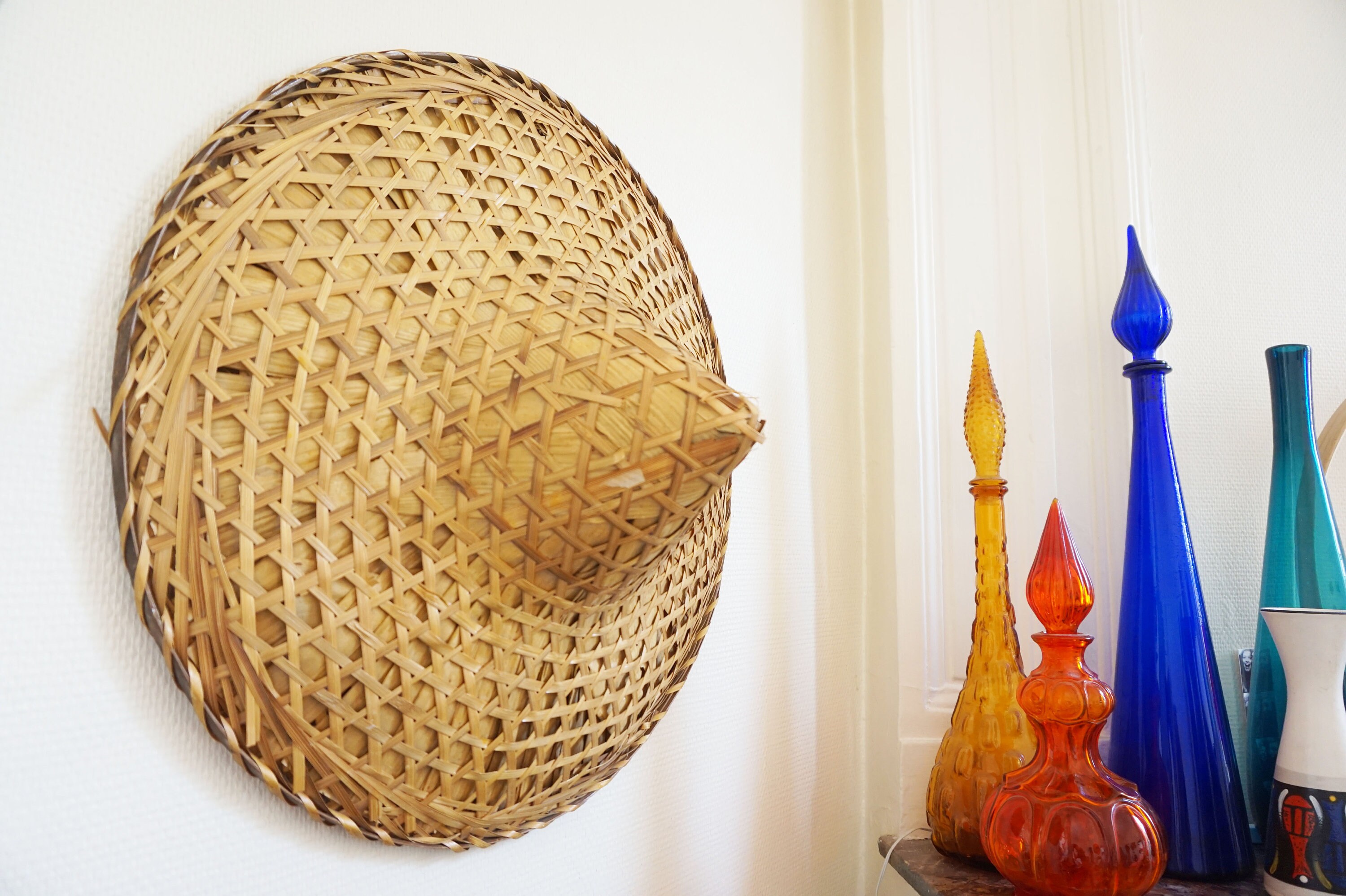 Great Hat vintage Asian bamboo Wicker rattan