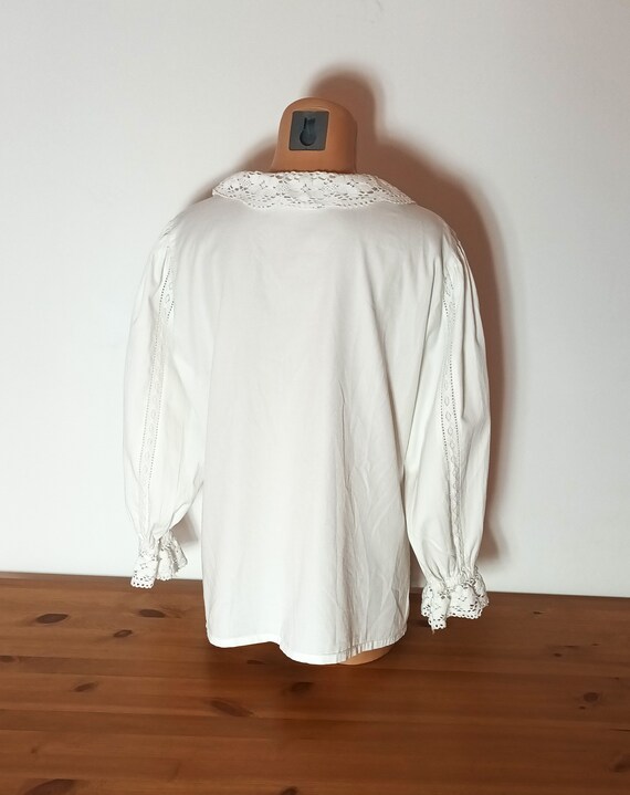 Vintage White Dirndl Top Size M/L Crochet Floral Coll… - Gem