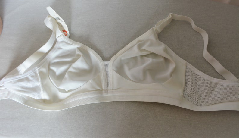 Deadstock Vintage Dorina White Bra Size 90B/40B/105B Soft Elastic Bra ...