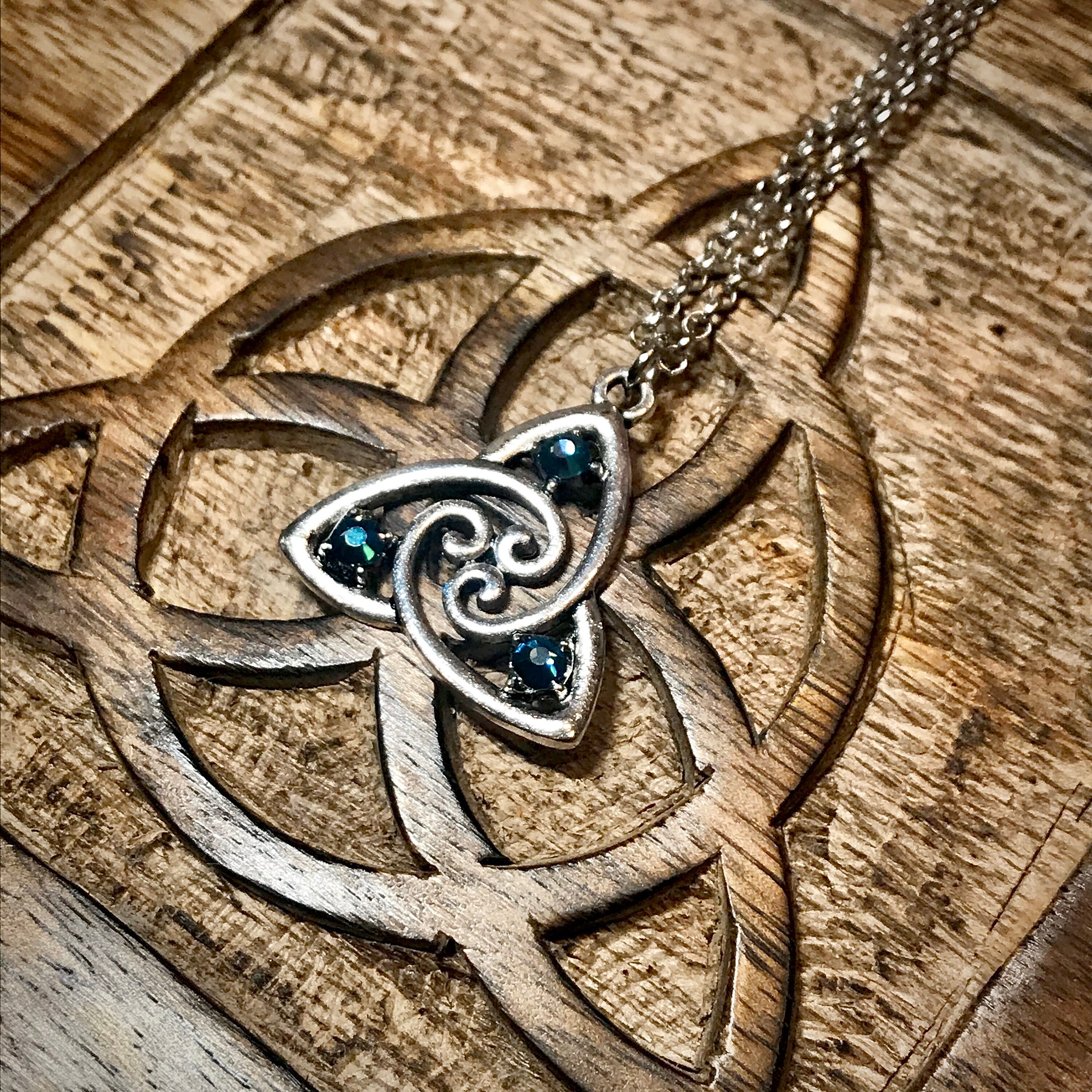 Triquetra Necklace Trinity Necklace Trifecta Necklace - Etsy