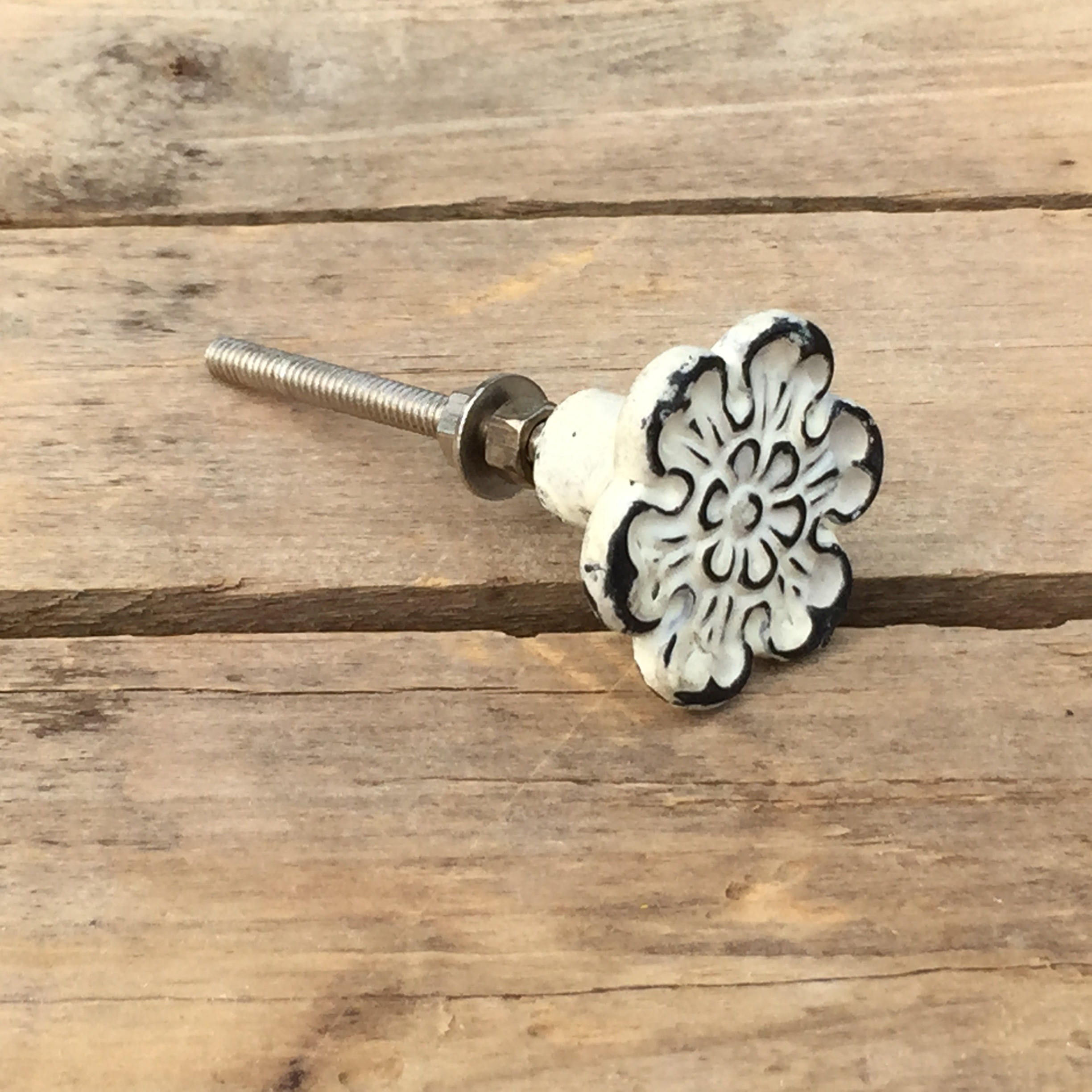 Ivory Distressed Flower Drawer Knob