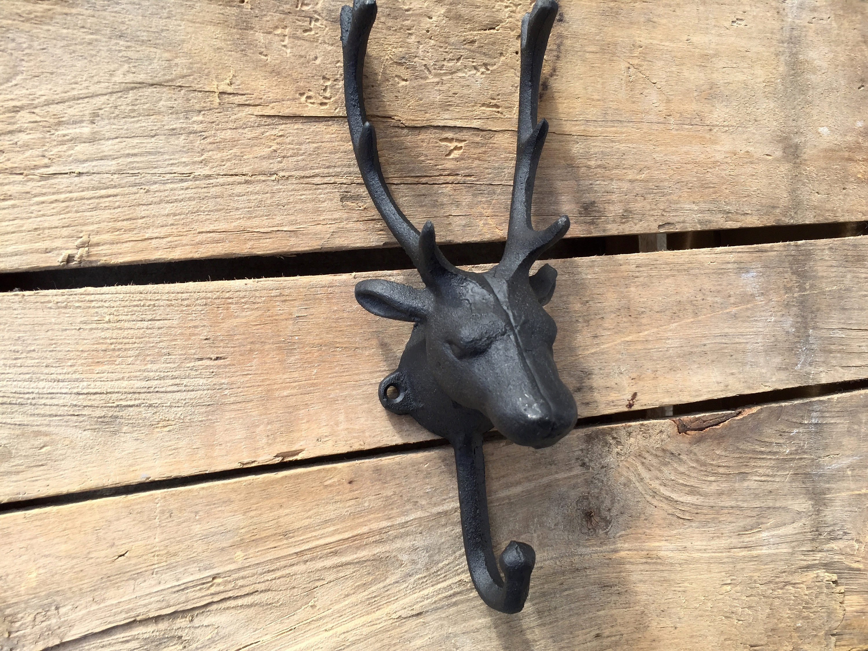 Black Deer Head Hook