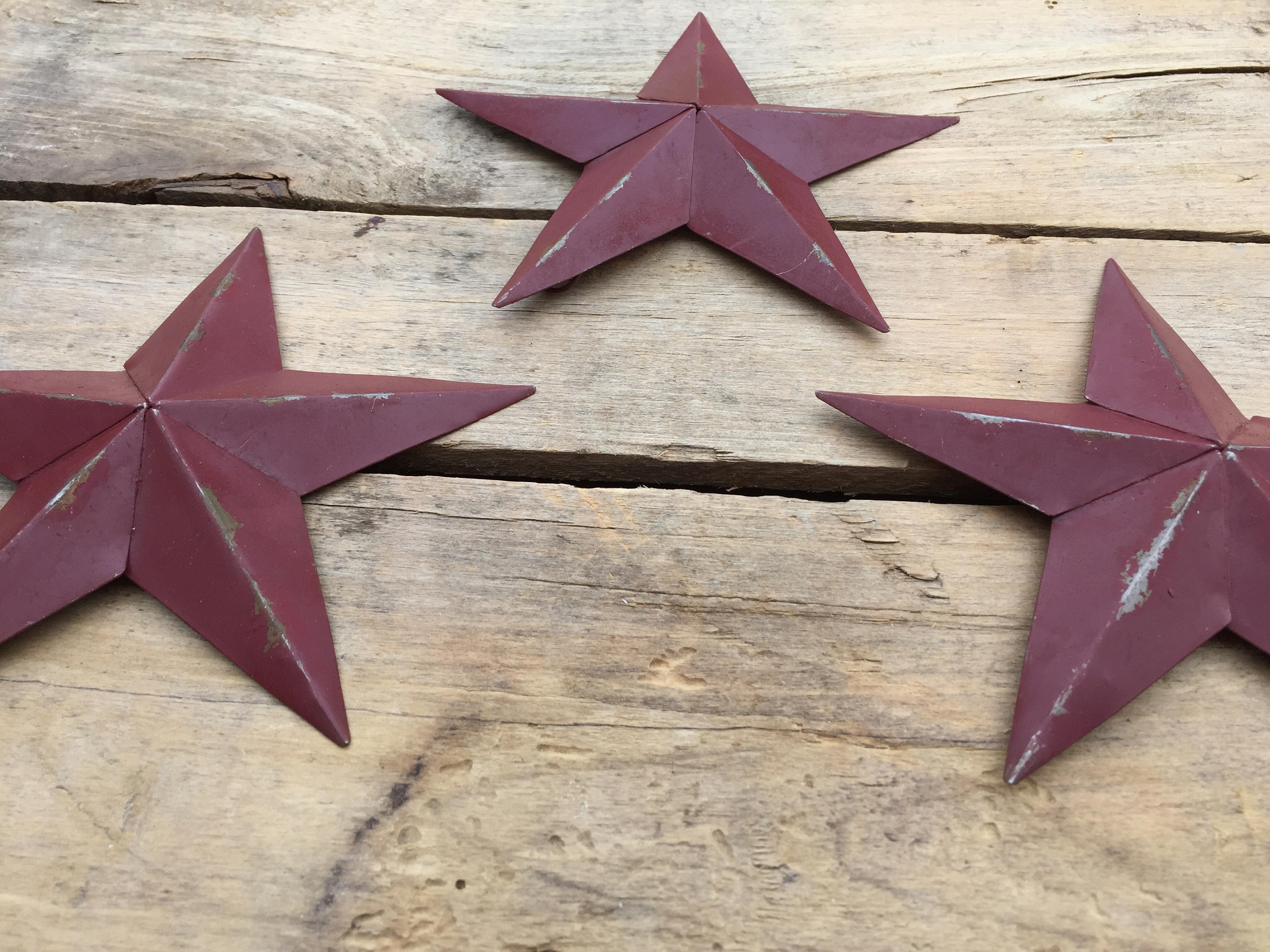 Set of 3 Red Metal Stars Wall Decor
