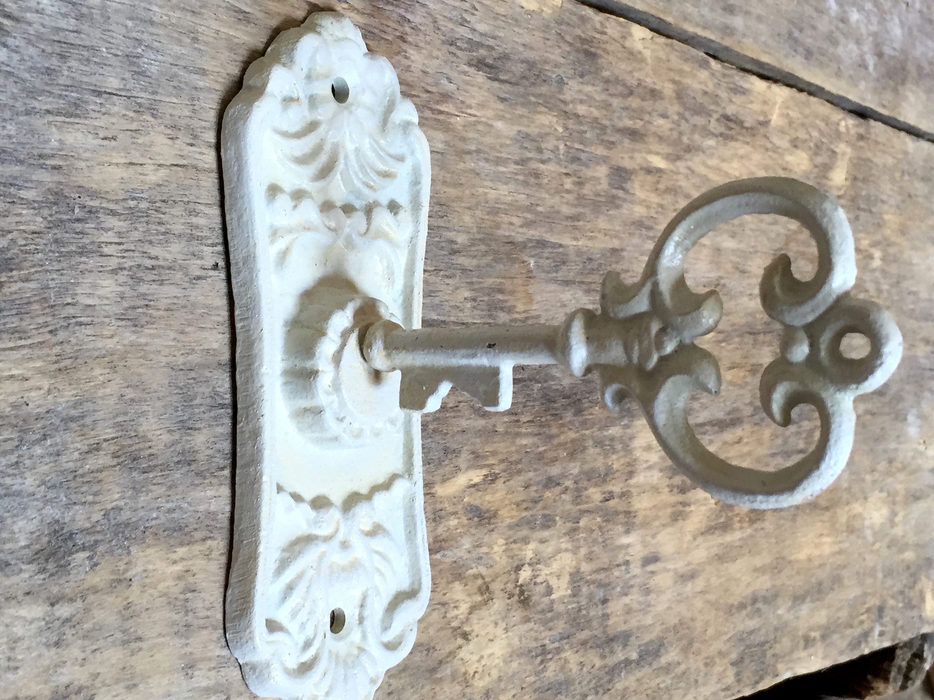 Antique-Style Key and Plate Wall Hook