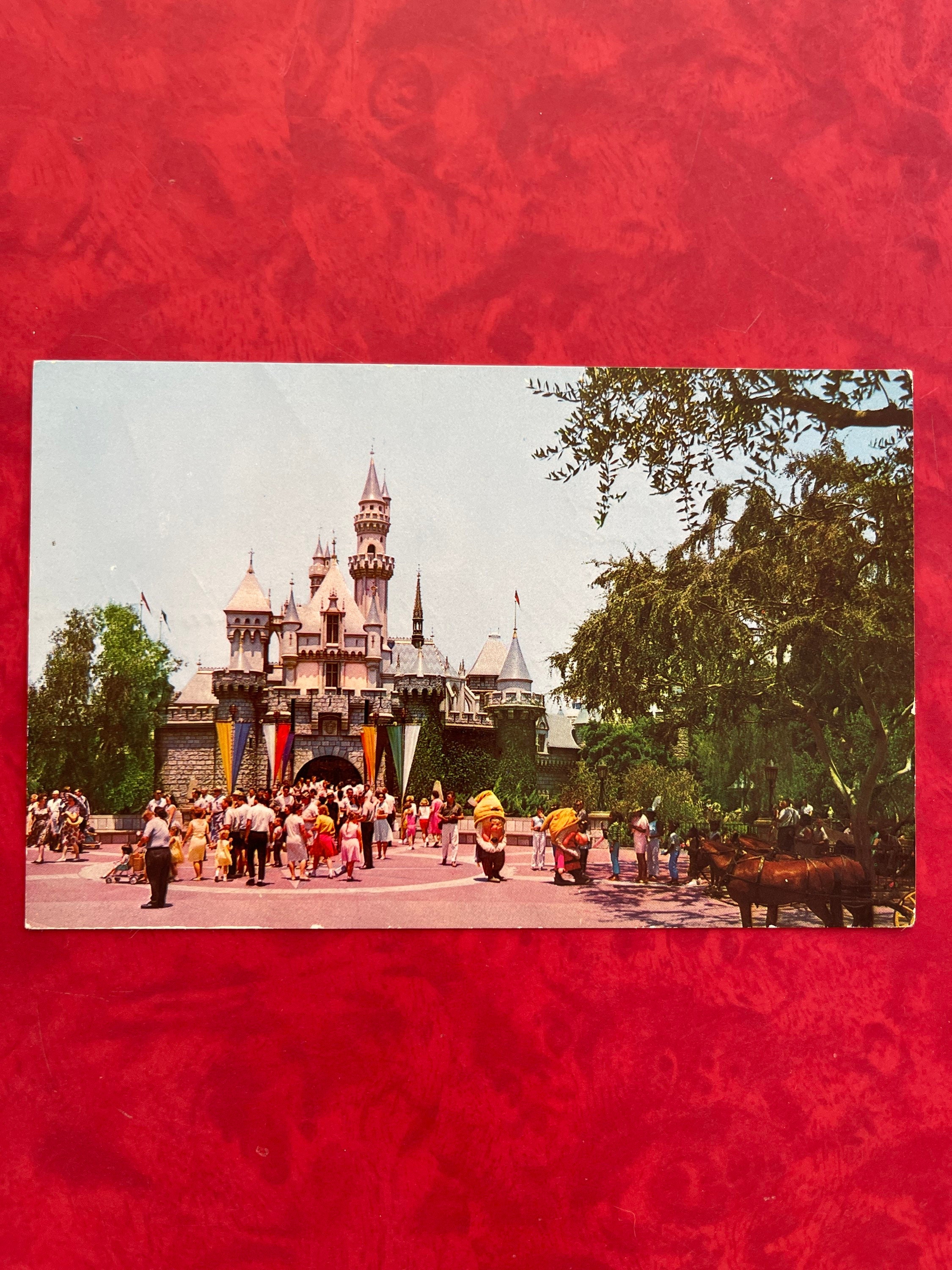 Postal vintage de Disneyland Fantasyland Castillo de la Bella Durmiente ...