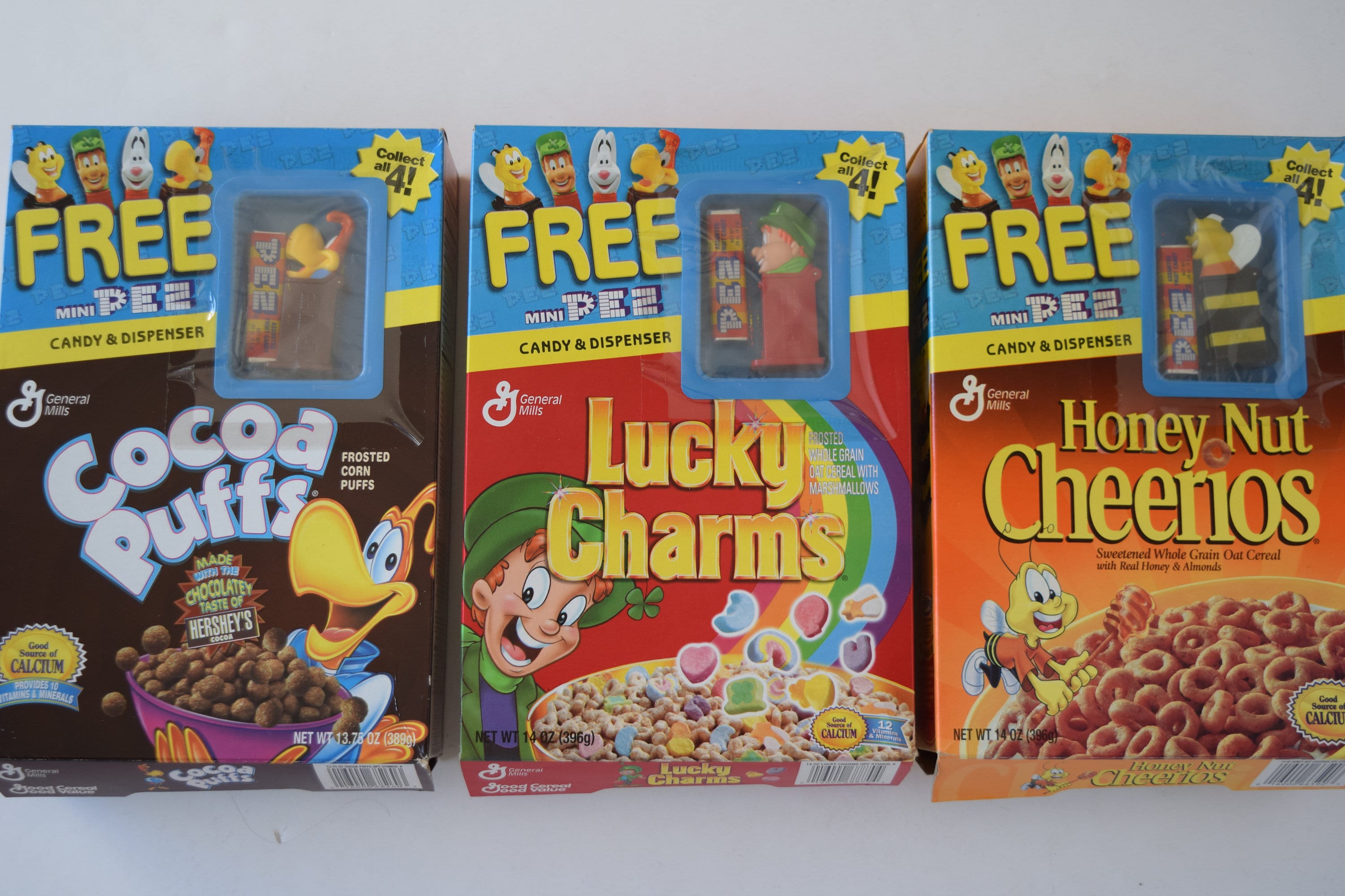 Cocoa Puffs/lucky Charms/honey Nut Cheerios, Vintage Cereal Cocoa Puffs/lucky Charms/honey Nut Cheerios, Vintage Cereal