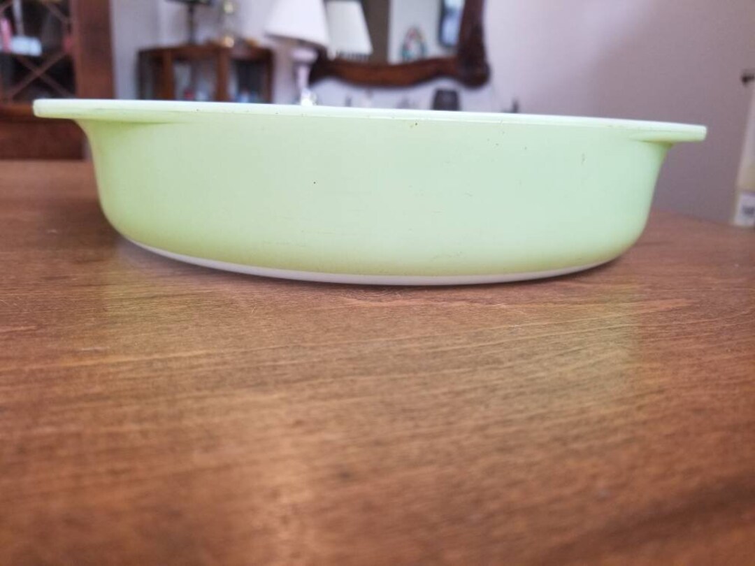 Pyrex Lime Green 221 8 Inch Cake Pan - Etsy