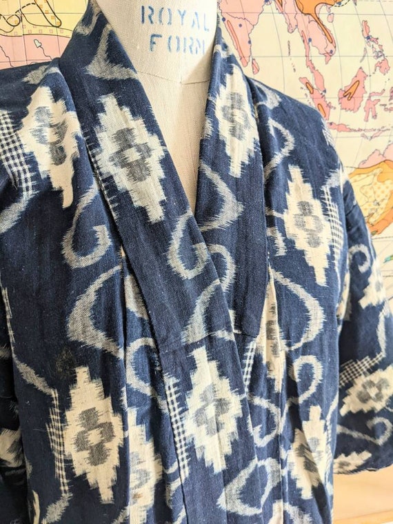 Antique indigo kasuri Japanese kimono - Gem
