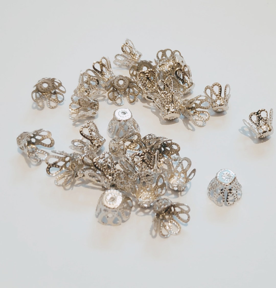 100 Pcs Filigree Bell Bead Caps, Flower Caps, Silver Tone, 9mm X7mm ...