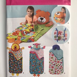 Simplicity 1389 Child's Nap Packs Roll up Fleece Blanket With Animal ...