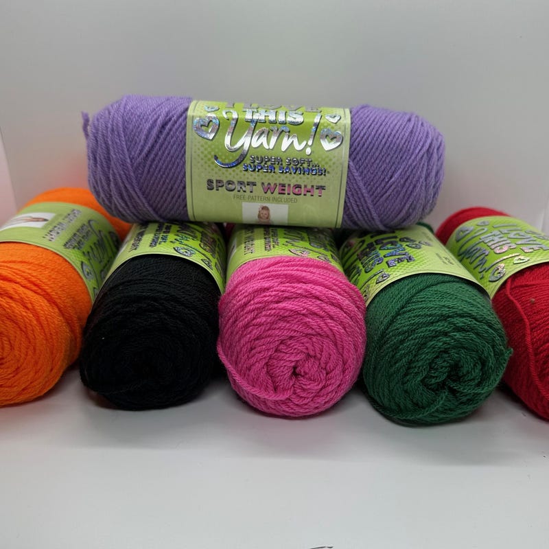 I Love That Green Yarn - Etsy