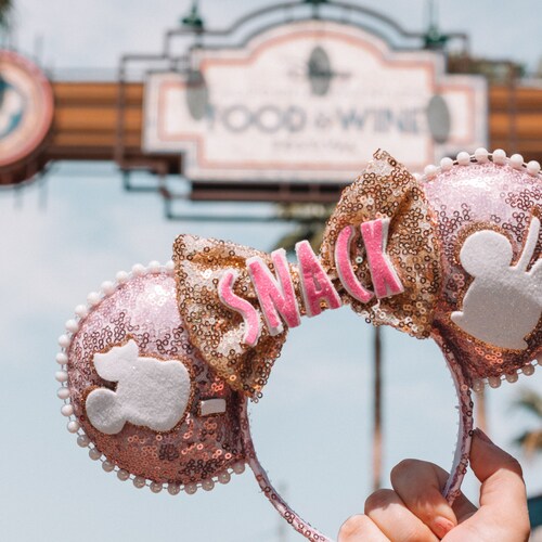 MICKEY PRETZEL Minnie Pretzel Main Street Mickey Mouse Ears - Etsy