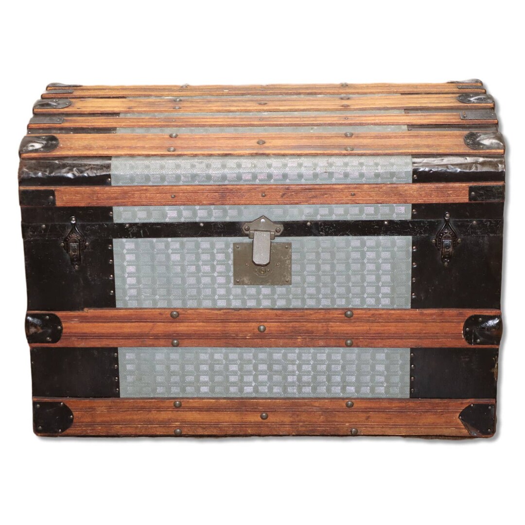 Embossed Crosshatch Galvanized Tin Curved Top Steamer Trunk 32 Antique ...