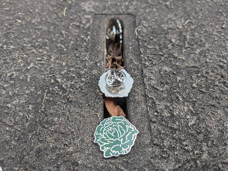 Dark Green Carnation Enamel Pin - Etsy