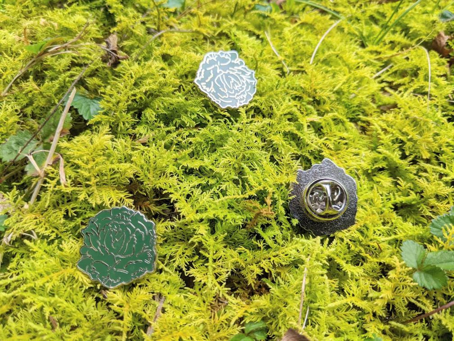Dark Green Carnation Enamel Pin - Etsy