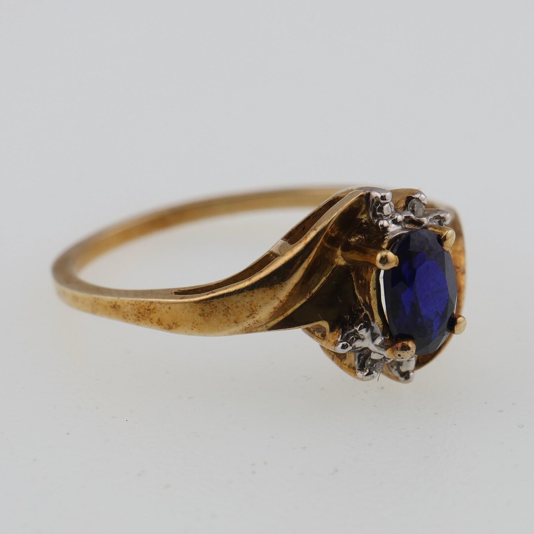 Sapphire & Diamond Accent Estate Ring Size 7 10k Yellow Gold 2.0g - Etsy