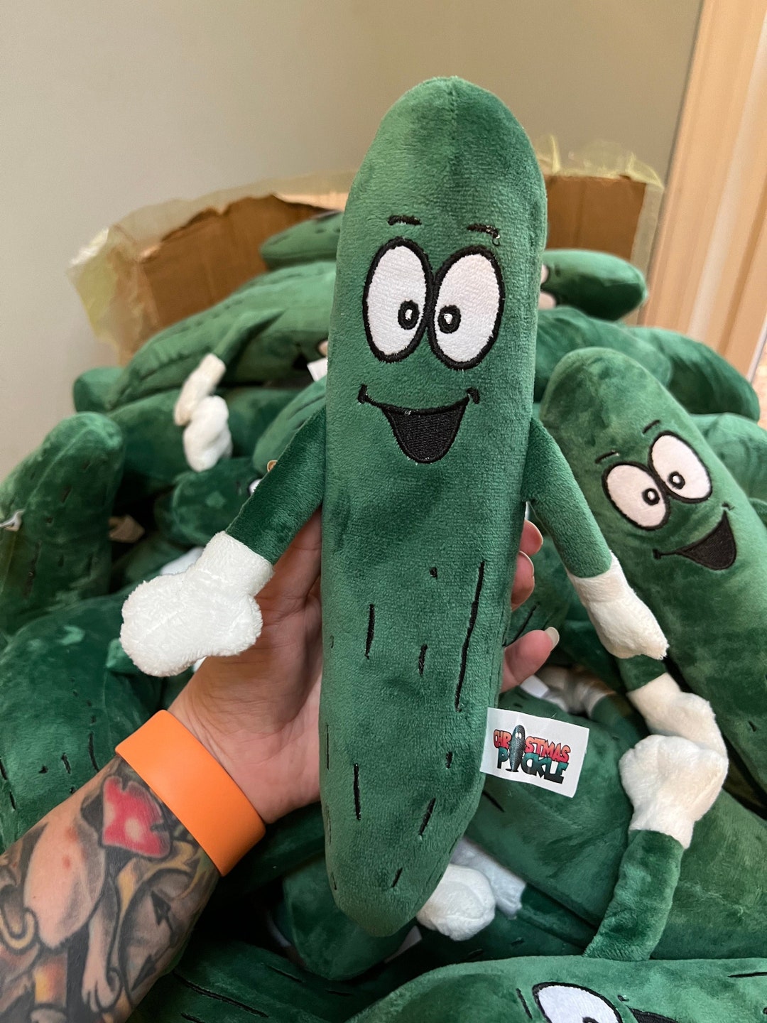 Pickle Plush, Stuffed Pickle, Christmas Pickle Plushie - Etsy