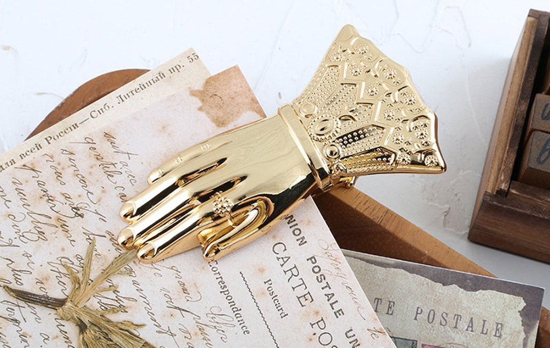 CLEARANCE *** Vintage Gold Gilded Hand Clip, Metal Clip for Traveler's ...