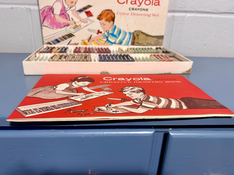 Vintage Binney & Smith Crayola Crayons Color Drawing Set No. 72 ...