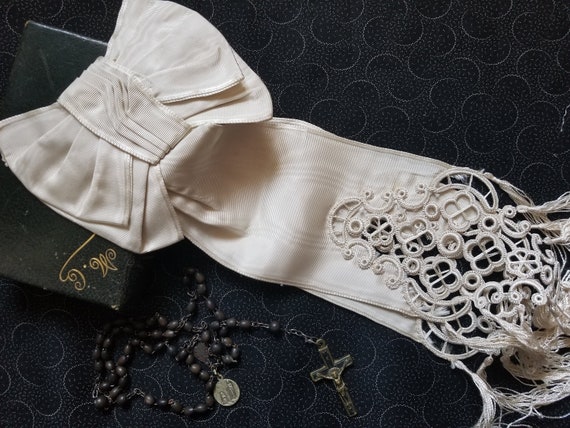 Antique French first Holy communion bow armband - Gem