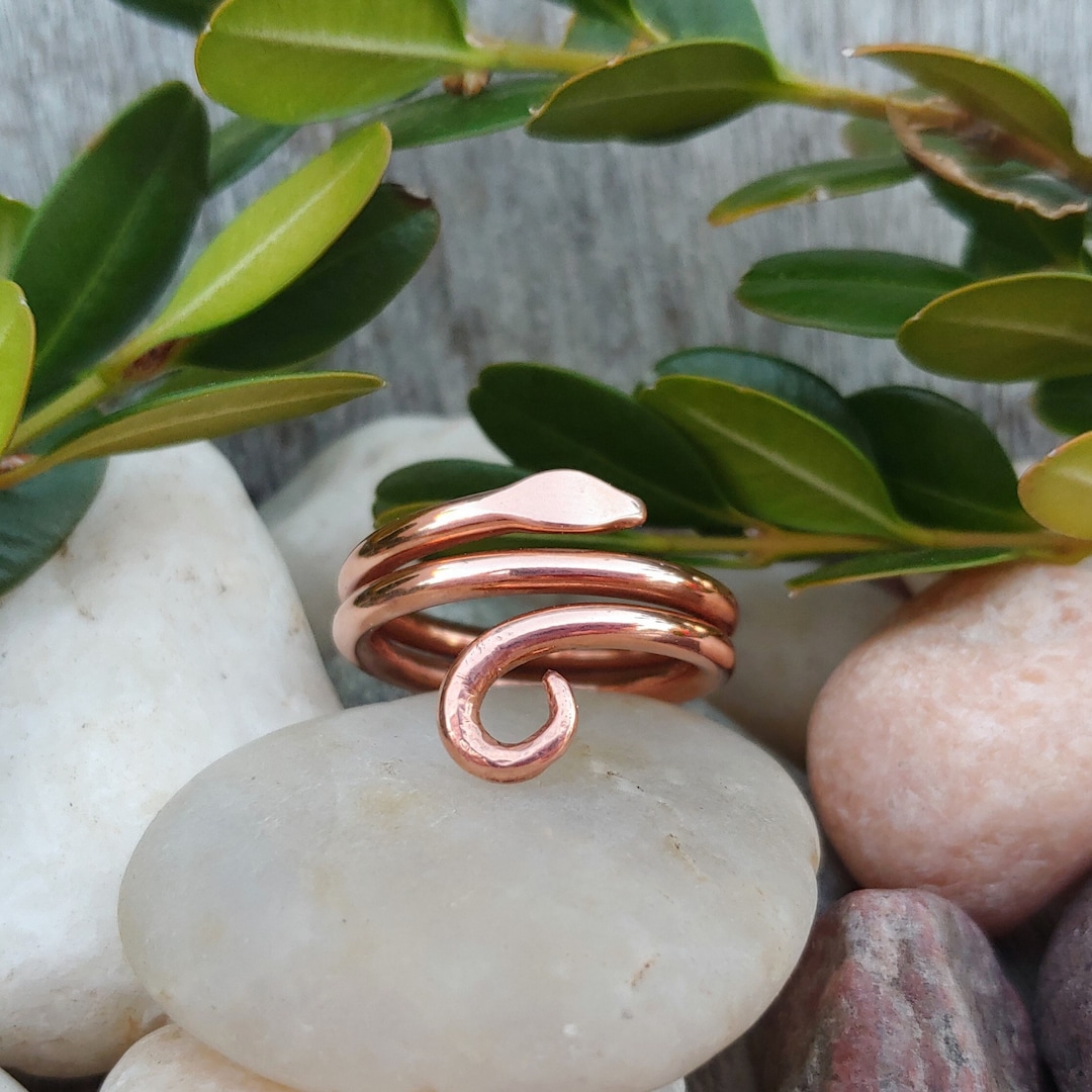 Copper Snake Ring / Size 8 / Solid Copper / Minimalist / Curvy / Rustic ...