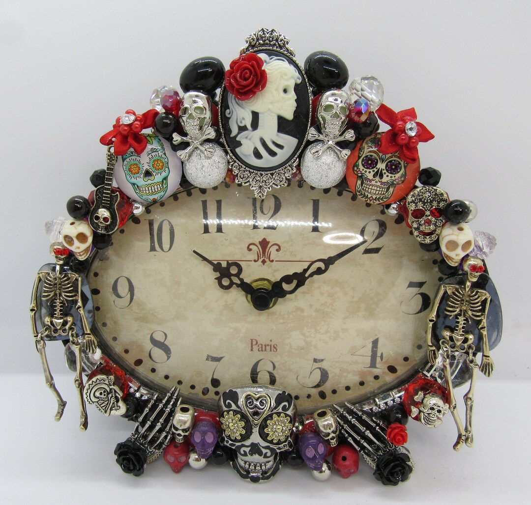 Day of the Dead Clock Sugar Skulls Dia De Los Muertos Upcycled - OOAK ...