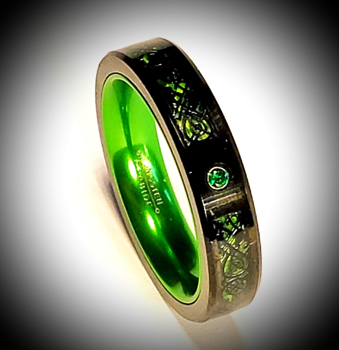 5mm Irish Green Carbon Fiber and Black Celtic Inlay Over Black - Etsy