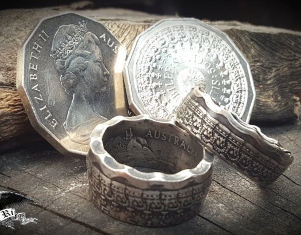 1977 Australian Silver Jubilee Half Dollar "crown Scalloped COIN Ring ...
