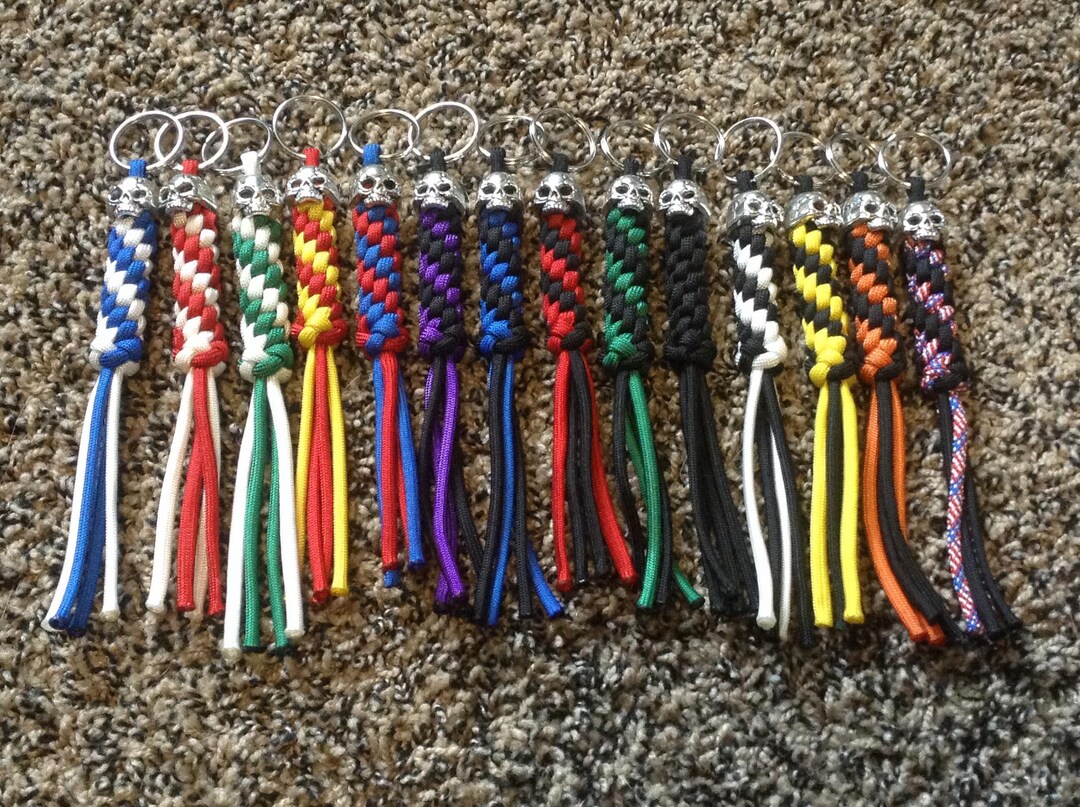 Qty 5 or 10, 550 Paracord Skull Topped Key Fobs. - Etsy