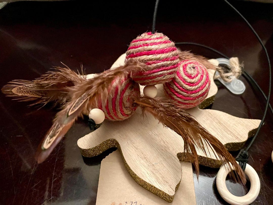 Kittykandies Holiday Natural Jute Bouncing Featherball - Cat Toy 2024 ...
