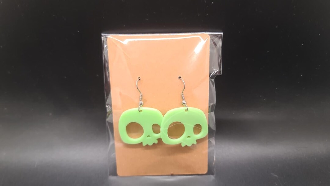 Glow in the Dark PLA Earrings | Cat Skull | Skull | Mushroom | Shamrock ...