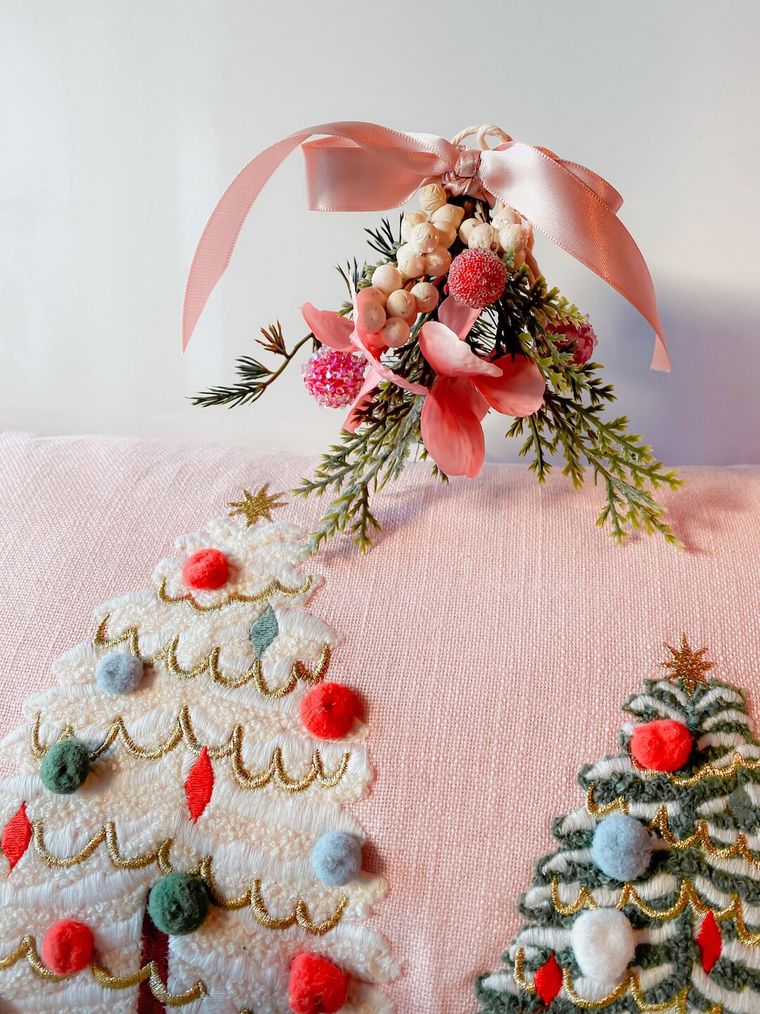 Pink Mistletoe / Christmas Mistletoe / Boho Christmas Decorations - Etsy