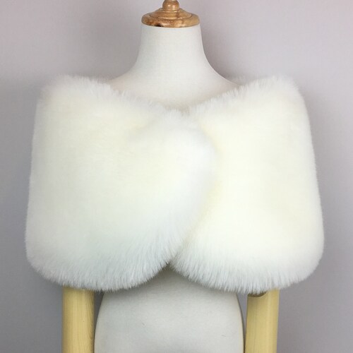 White Faux Fur Bridal Wrap Wedding Fur Shrug Fur Wrap | Etsy