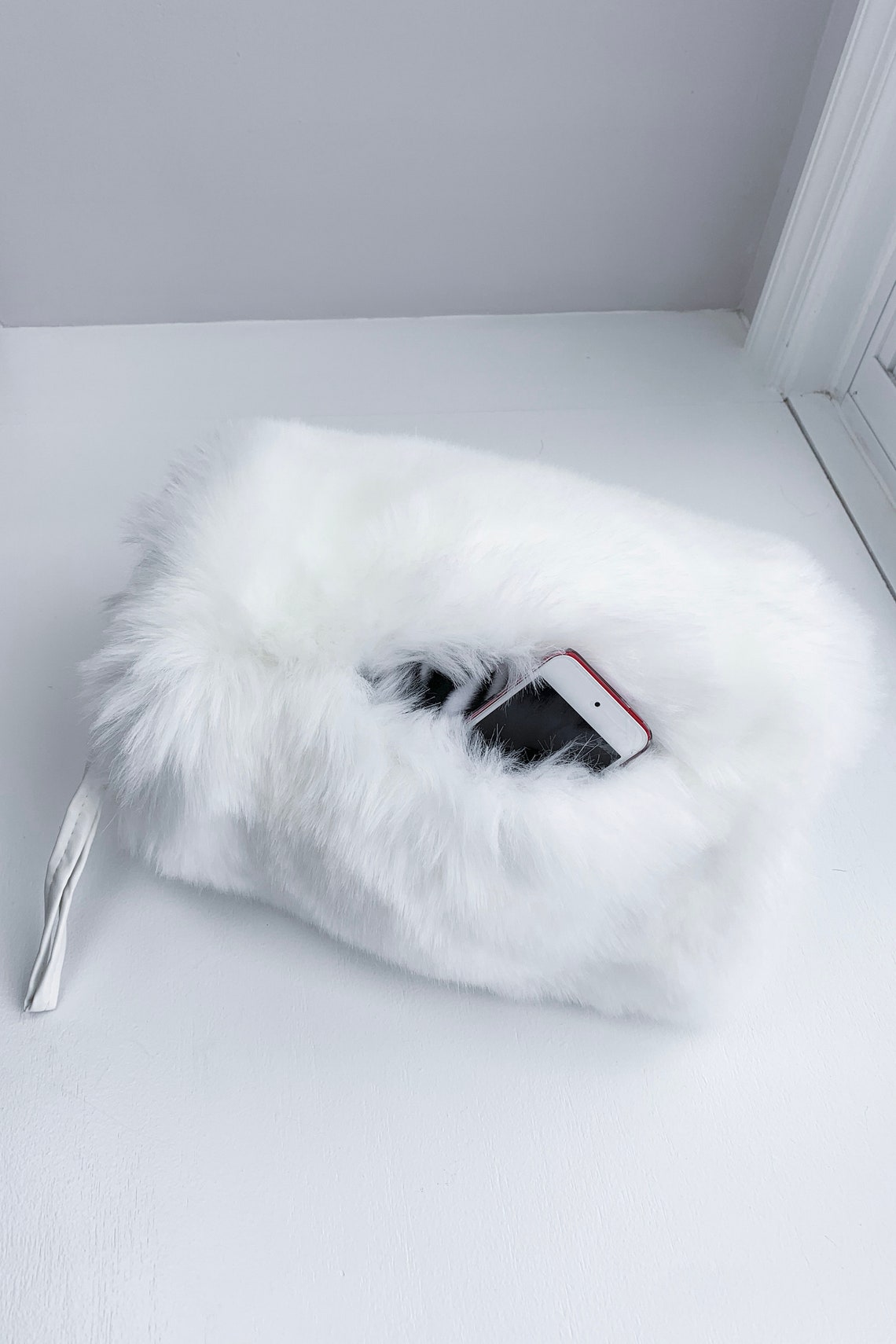 Fur Muff With Phone Pocket Bridal Muff Bridesmaids Muff - Etsy