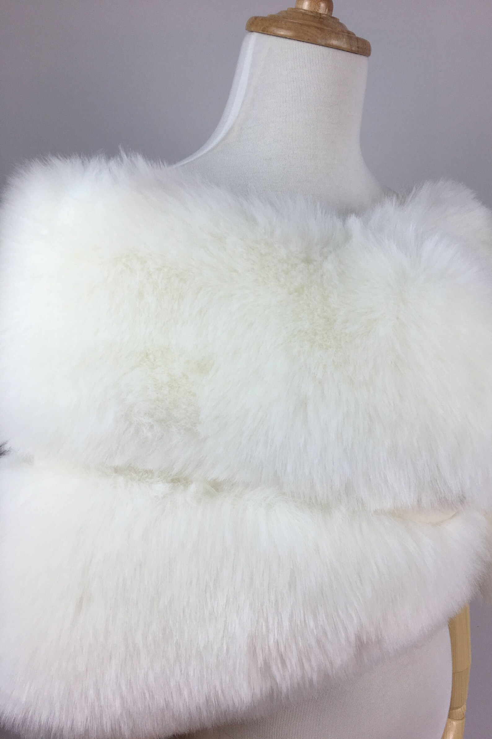 Ivory Faux Fur Bridal Wrap Wedding Fur Shawl Ivory Fur Wrap - Etsy