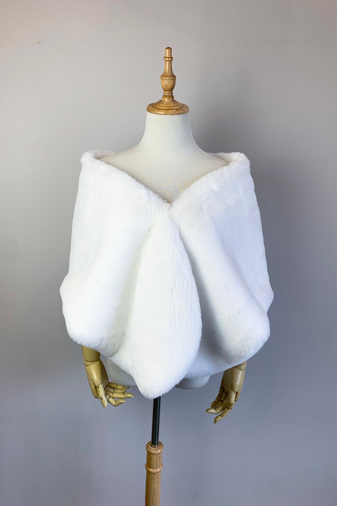 White Faux Fur Bridal Wrap, Wedding Fur Shrug, Fur Wrap, Bridal Faux ...