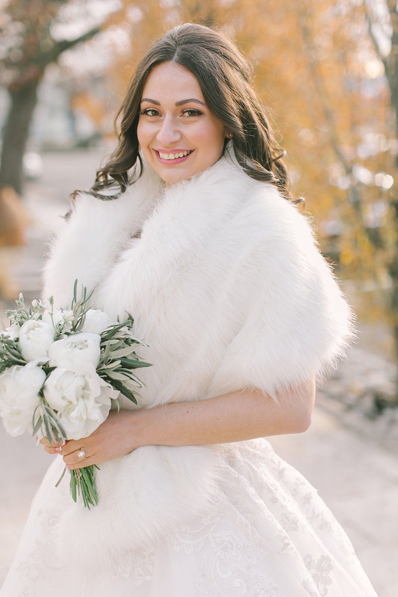 Ivory faux fur bridal wrap Wedding Fur shrug Ivory Fur Wrap | Etsy