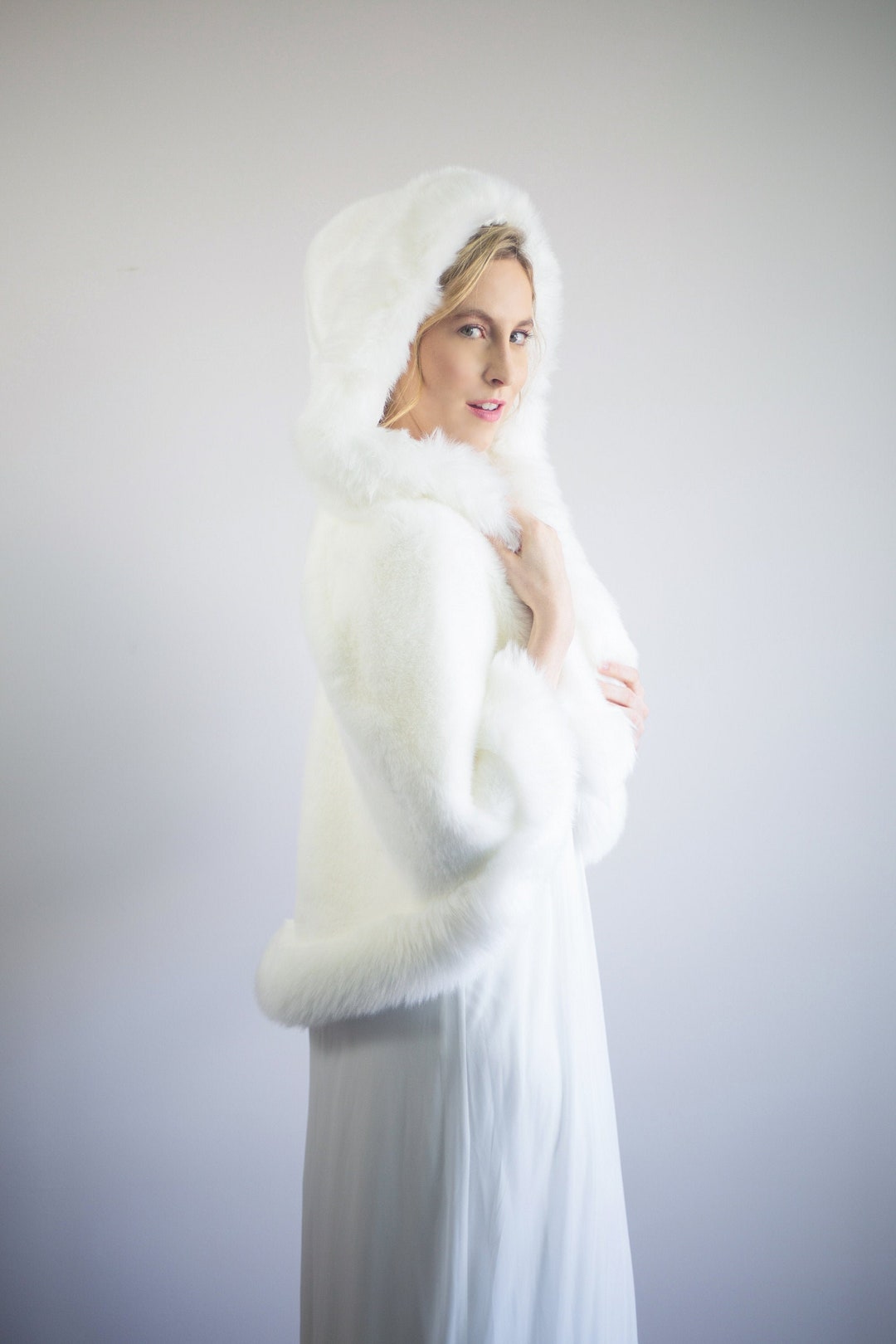 Ivory Faux Fur Bridal Cape, Wedding Faux Fur Coat, Bridal Cape, Hooded ...