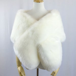 Light Ivory Faux Fur Bridal Wrap, Wedding Fur Shrug, Bridal Faux Fur ...