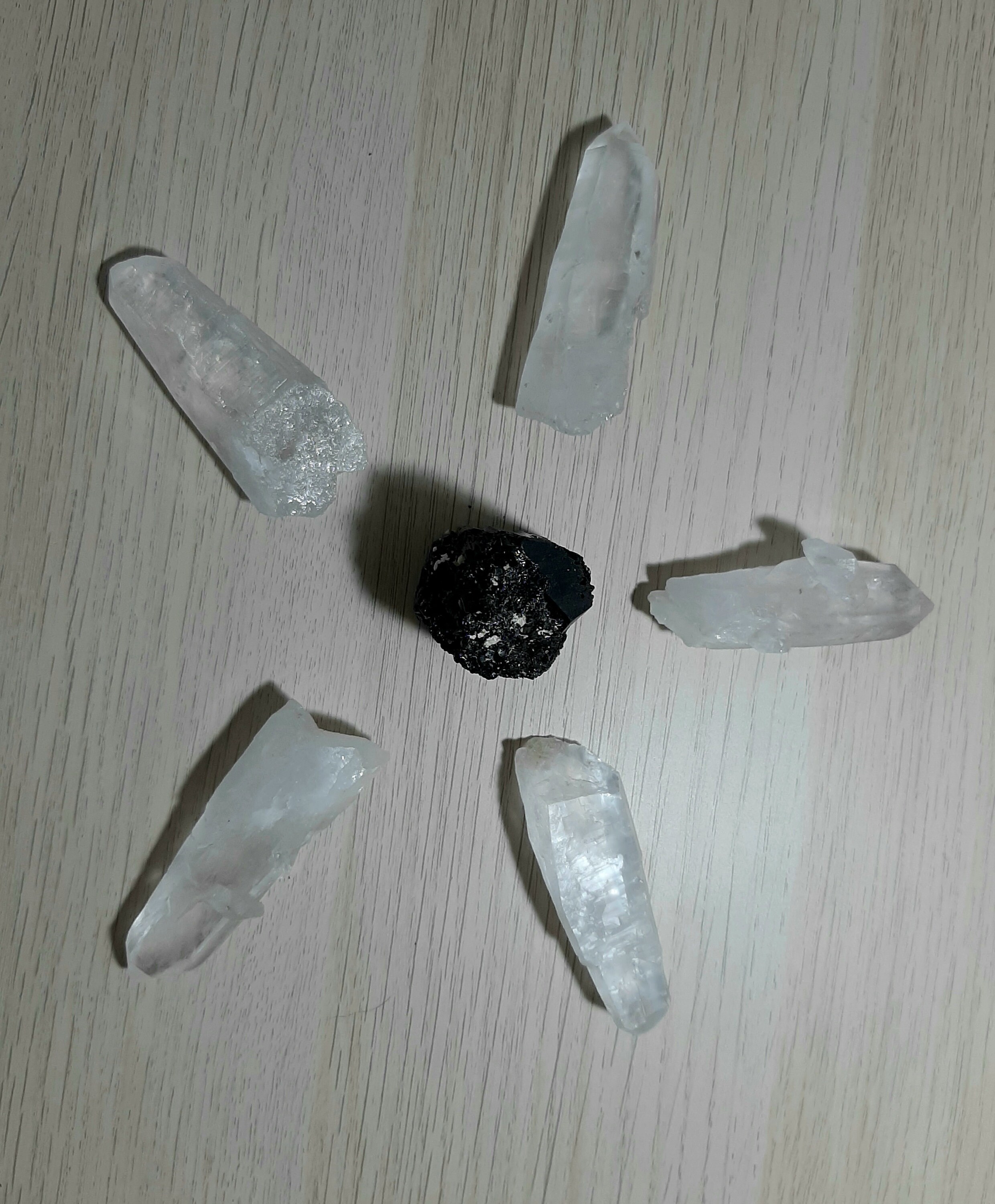 Grounding and Shielding Crystal Grid: Quartz Crystal Points - Etsy